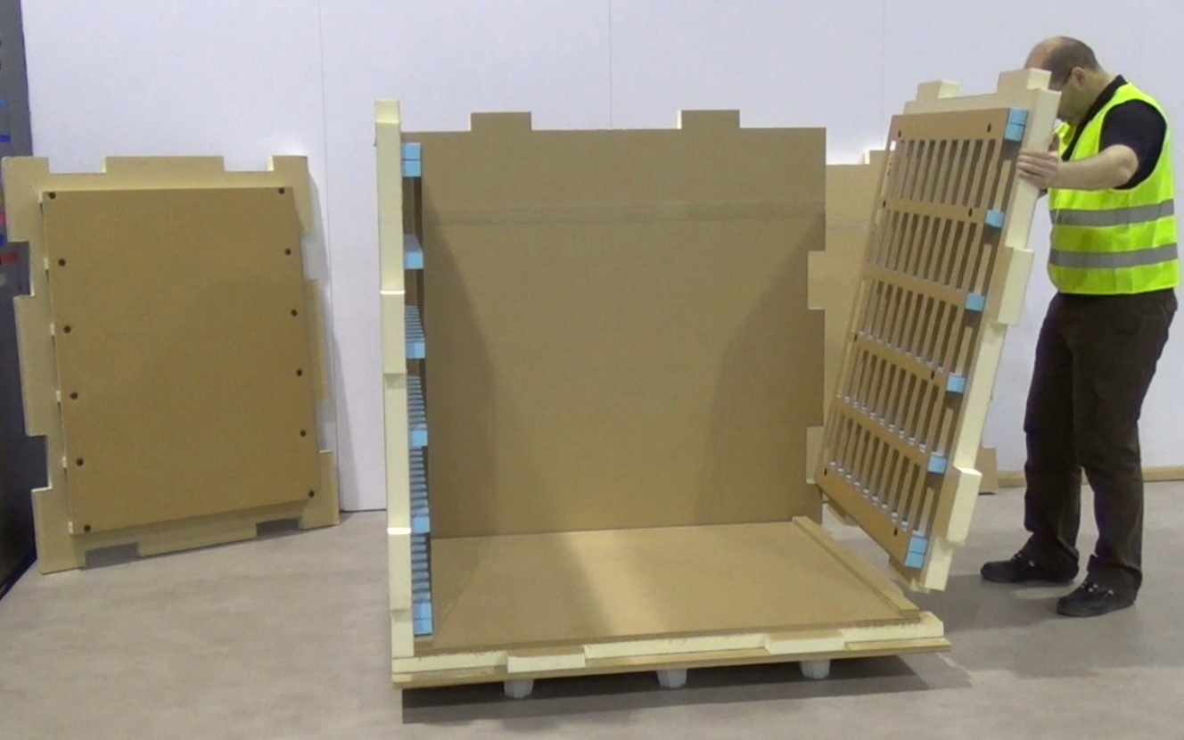 Flat-pack XXL pallet shipper