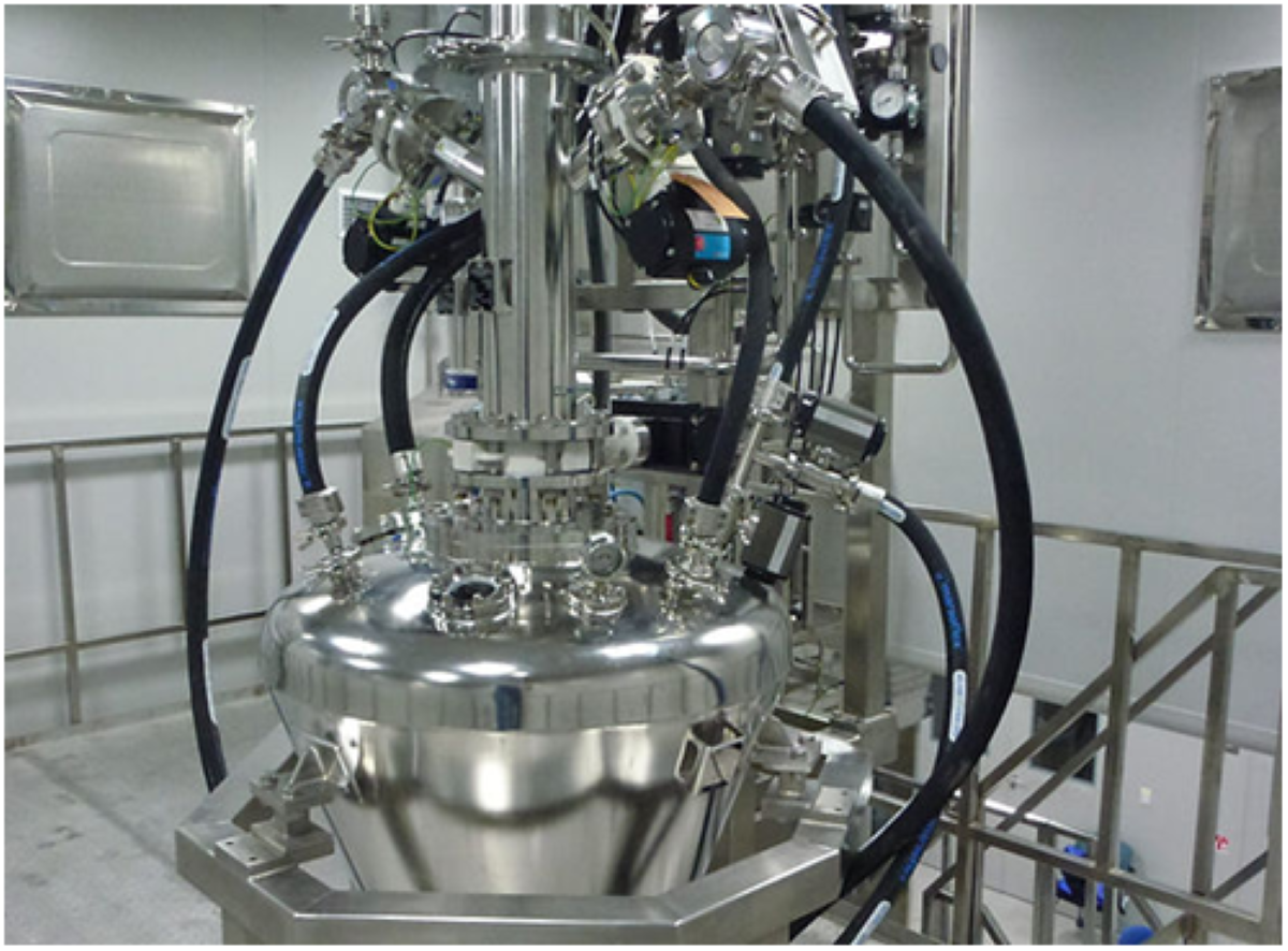 Dec Group showing advanced filling and mixing solutions at Interpack